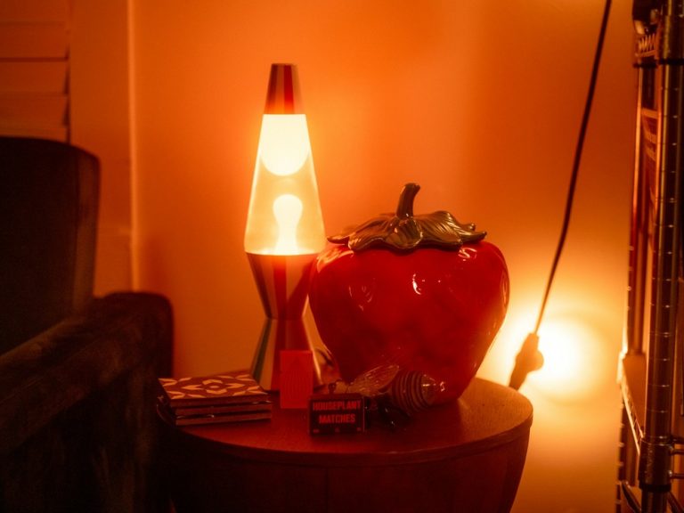 How Long Do Lava Lamps Take to Heat Up? (What You Need to Know ...